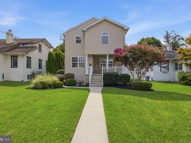 924 7th Ave, Prospect Park, PA 19076