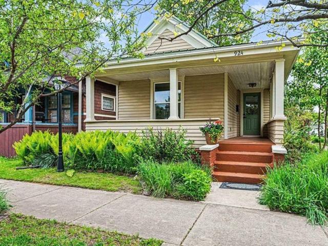 924 California Ave, South Bend, IN 46616