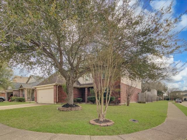 924 Chad Ln, Baytown, TX 77521 | MLS #8640