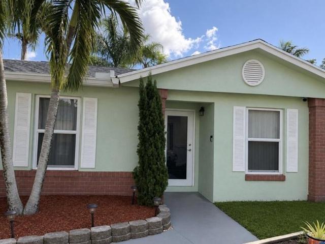 924 Cumberland Ter, Davie, FL 33325