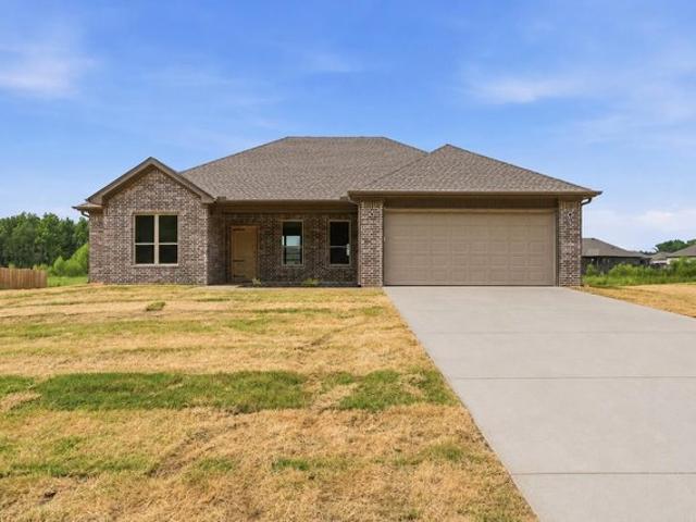 924 Bratton Rd, Lonoke, AR 72086