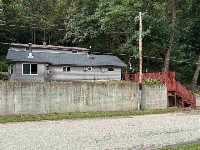 924 Garnavillo Ave, McGregor, IA 52157