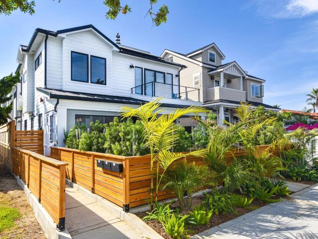 924 D Ave, Coronado, CA 92118 | MLS #260008