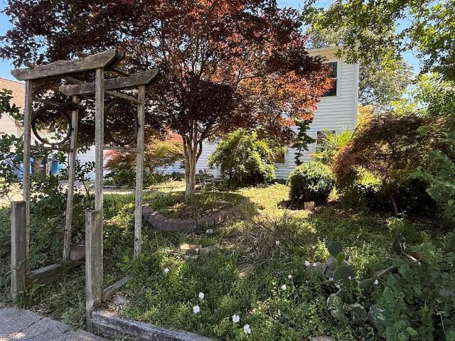 924 Daniel Maloney DR