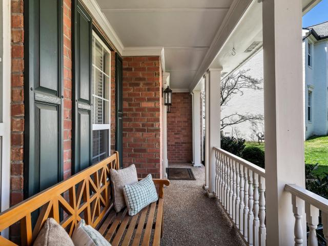 924 Dundonnell Pl