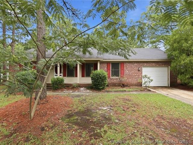 924 E Winds Ln, Fayetteville, NC 28311