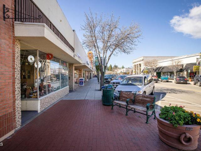 924 E Main Street