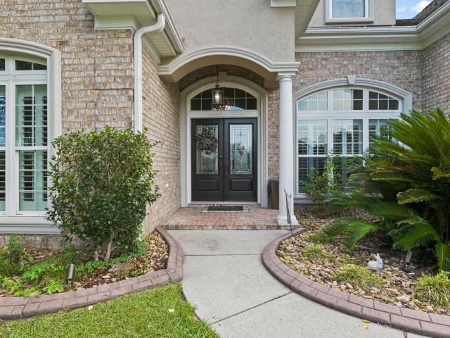 924 Henry James Dr