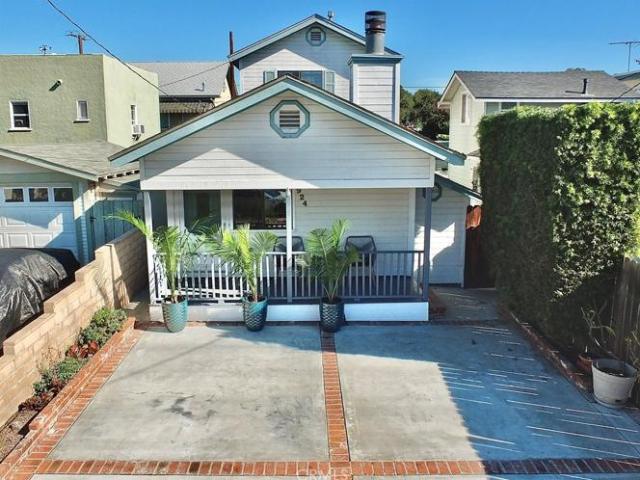 924 Loma Ave, Long Beach, CA 90804