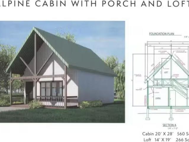 924 LENORE AVE, INTERLACHEN, FL 32148 Single Family Residence.