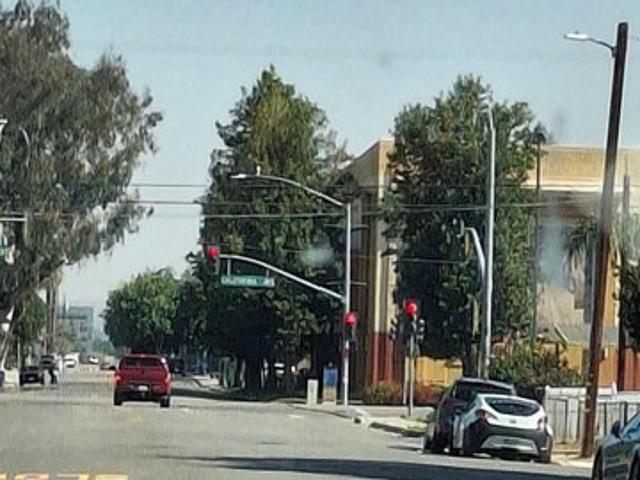 924 M St, Bakersfield, CA 93304