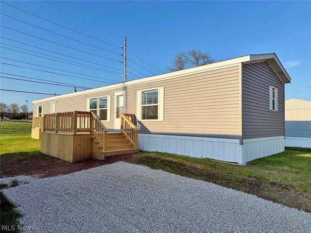 924 Mountainview Dr, Minerva, OH 44657