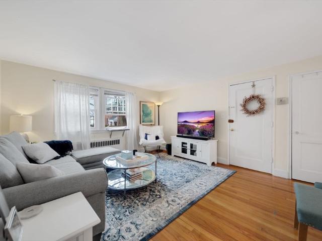 924 Massachusetts Ave Unit 3, Arlington, US, MA