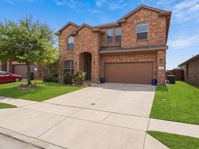 924 Meadow Scape Dr, Fort Worth, TX 76028