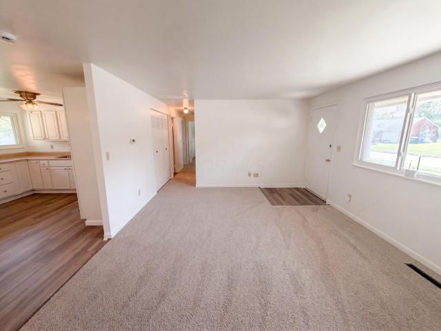 924 Miriam Drive W