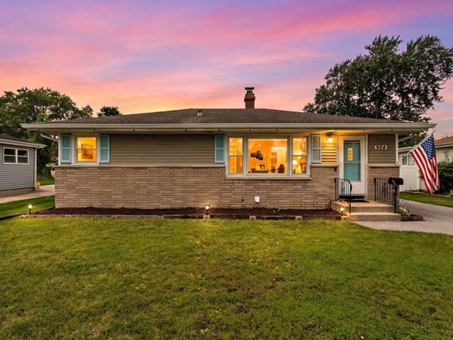 924 N Elmer St, Griffith, IN 46319