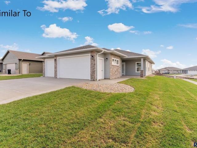 924 S Tinley Ave, Brandon, SD 57005