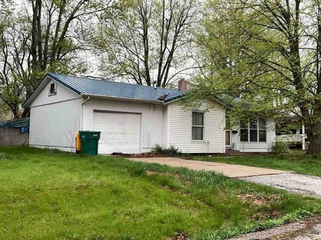 924 S Garfield St, Macomb, IL 61455