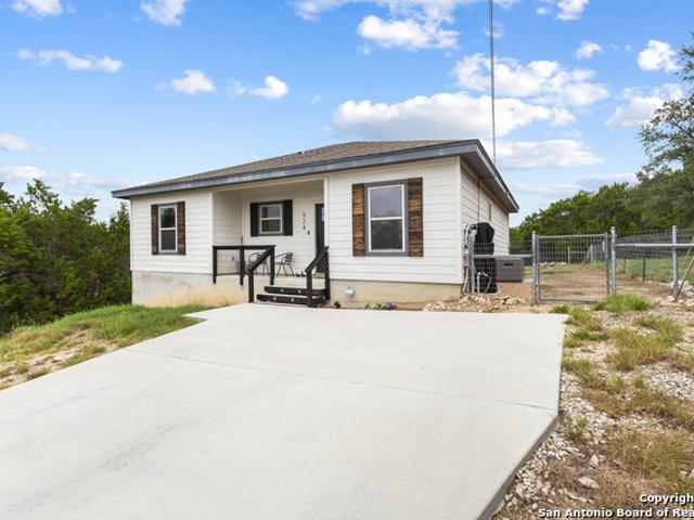 924 Scenic Hills Dr