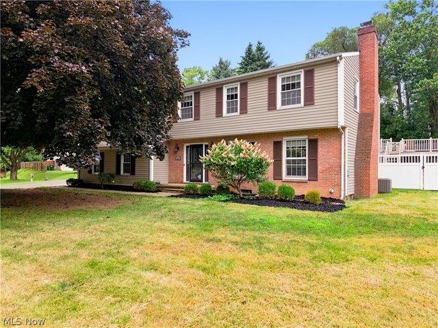 924 Pittsburg Ave NW, North Canton, OH 44720