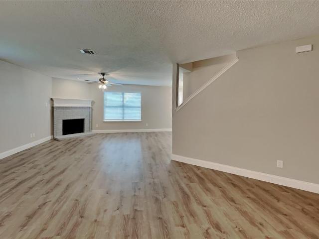 924 Rock Dove Circle