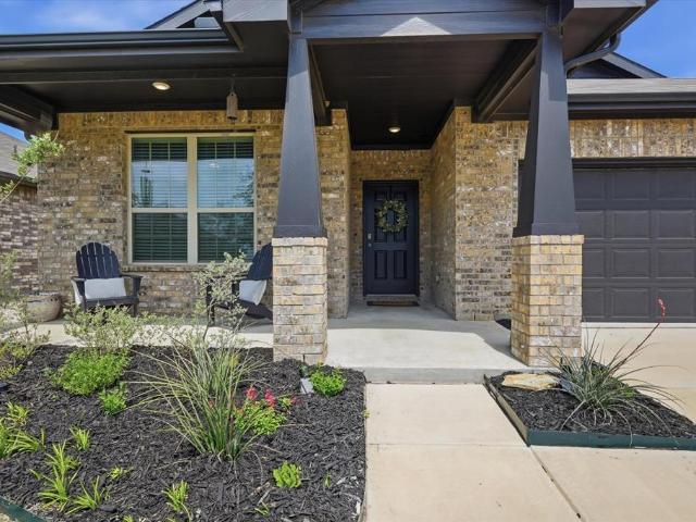 924 Ravenwood Lane