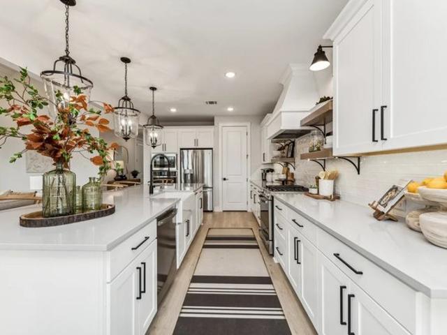 924 Wood Duck Ct, Heath, TX 75126