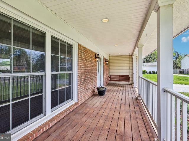 9255 Garnet Ct, Manassas, VA 20110 | MLS #VAMN2010 | Compass