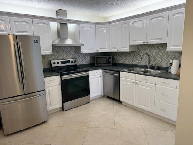 9256 Sabal Ridge Circle, D, Boca Raton, FL