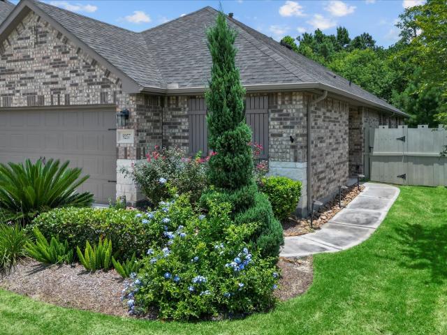 9257 Inland Leather Lane