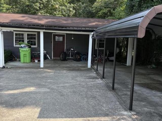 9258 Cherokee Trl, Crossville, TN 38572