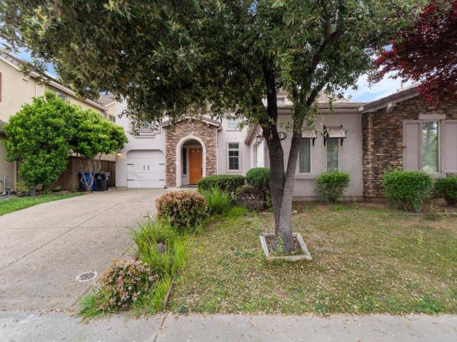 9258 Louis St, Elk Grove, CA 95624 | MLS #226039 | Compass