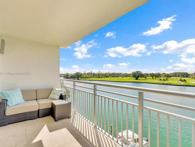 9250 Bay Harbor Dr W #5C, Bay Harbor Islands, FL 33154