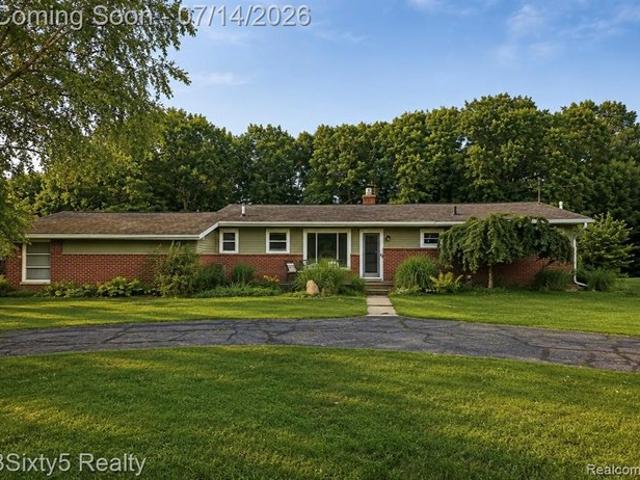 9251 Tonneberger Dr, Tecumseh, MI 49286