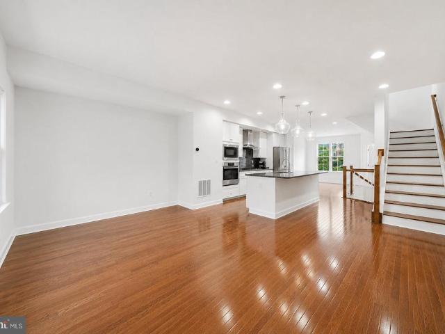 9251 Wood Violet Court