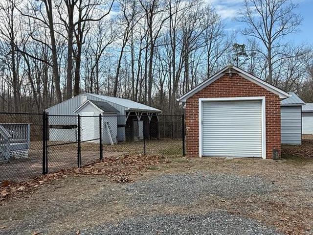 9253 Dahlgren Road