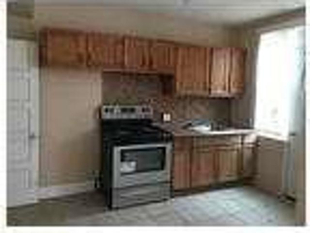 925 3 bed 1 bath Southwest Philadelphia