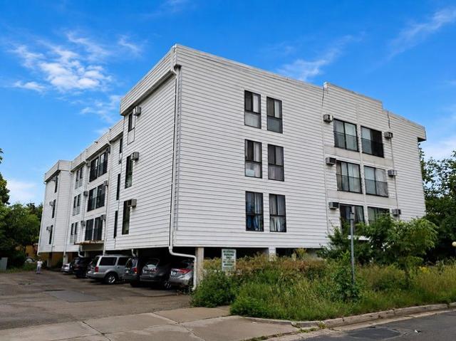925 30th Ave S Apt 206, Minneapolis, MN 55406
