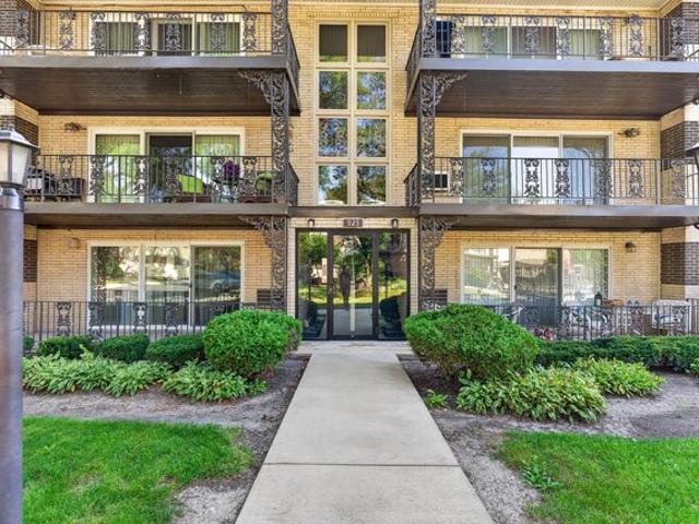 925 8th Ave Apt 9, La Grange, IL 60525