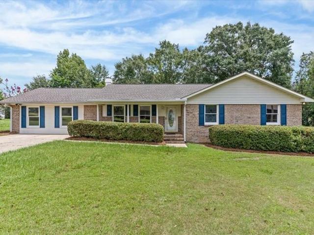 925 Clearmont Dr, Dothan, AL 36301