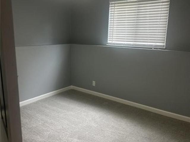 925 Arrawanna St, Colorado Springs, CO 80909