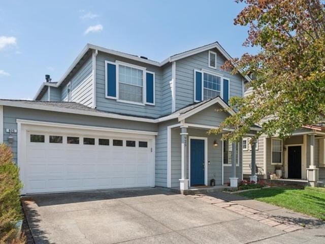 925 Aussie Ave, Santa Rosa, CA 95407