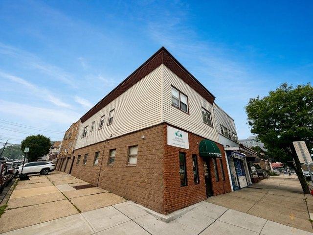 925 Broadway Unit 2A, Bayonne, NJ 07002