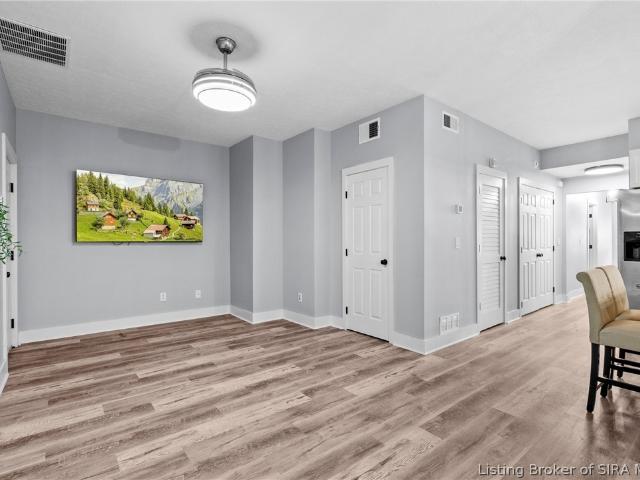 925 E 7th Street 104