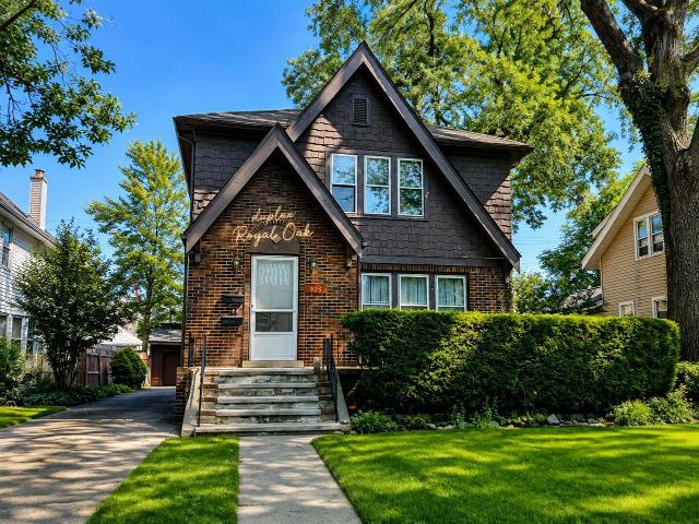 925 E 2nd Street