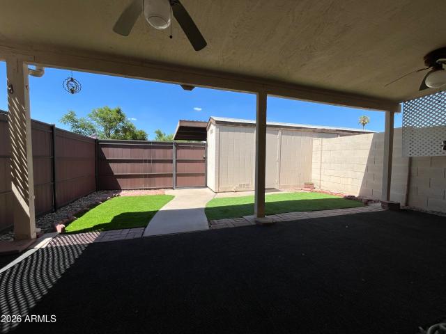 925 e lodge drive