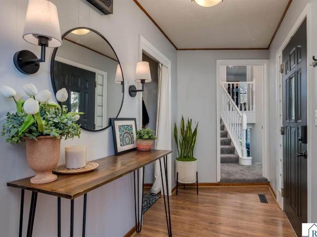 925 E Main Street