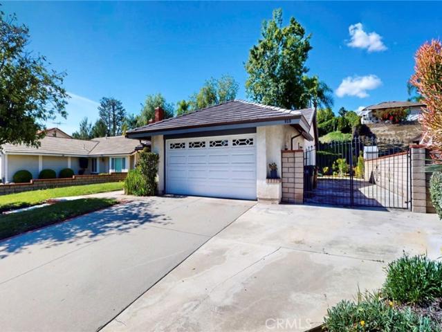 925 Heaton Moor Drive