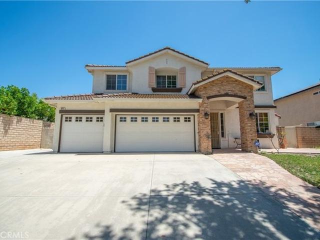 925 Hemingway Dr, Corona, CA 92878