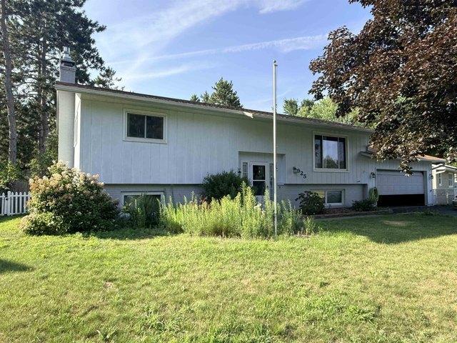 925 Ingalls Rd, Menomonie, WI 54751